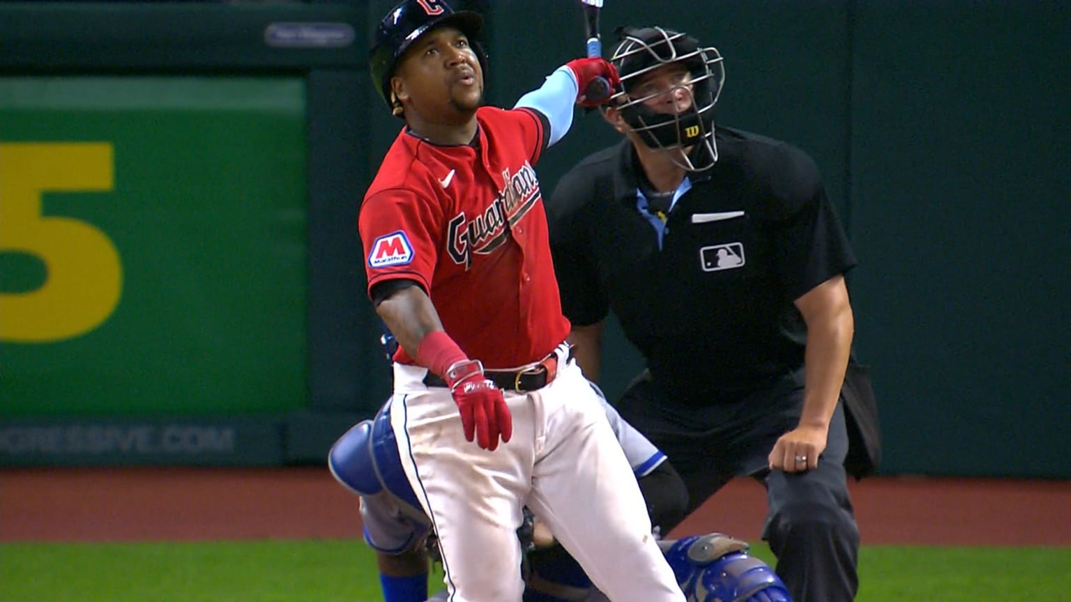 José Ramírez cranks a go-ahead homer to left field | 07/06/2023 ...