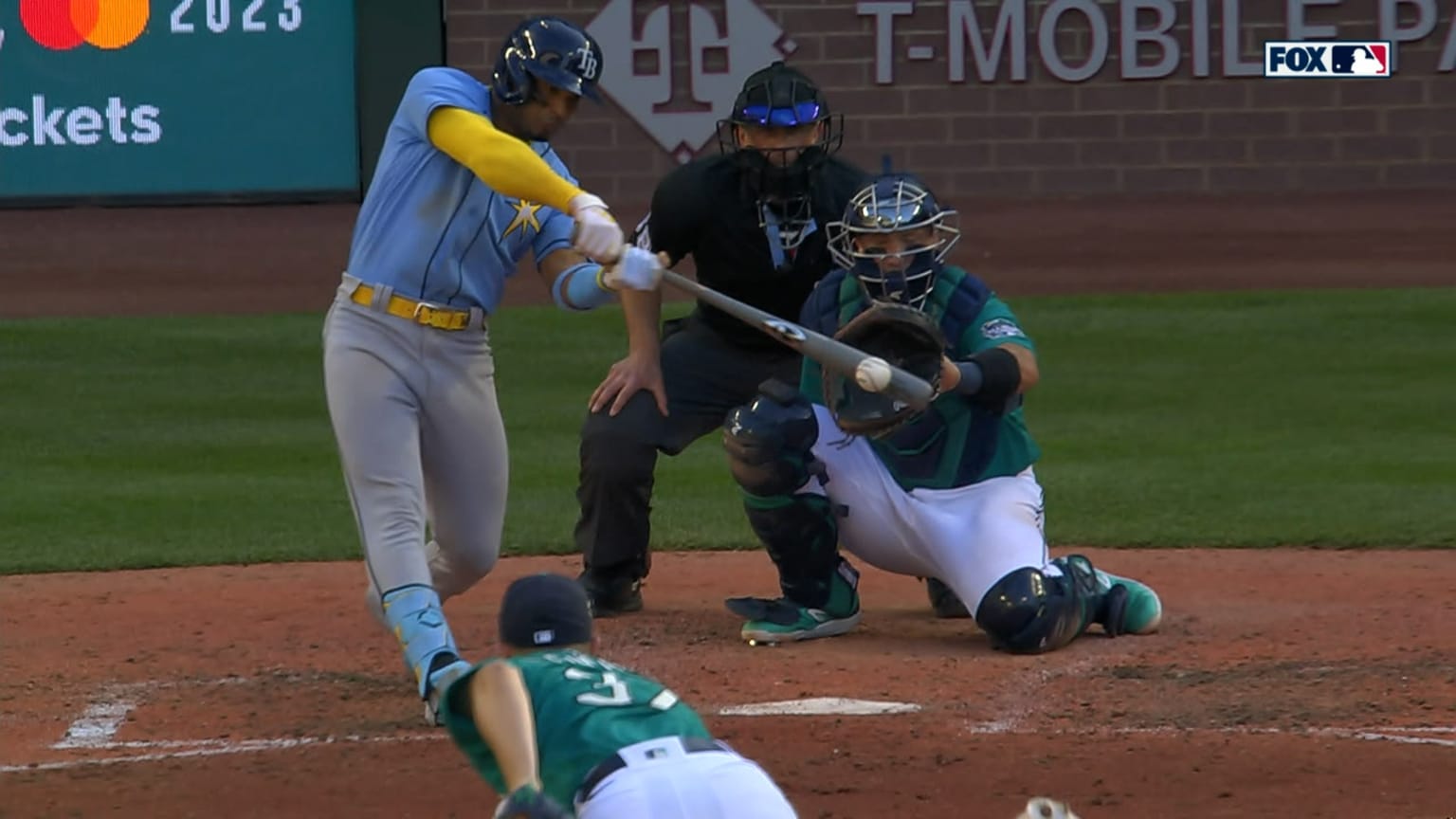 Wander Franco hits an RBI single up the middle in 8th | 07/01/2023 | Tampa Bay Rays