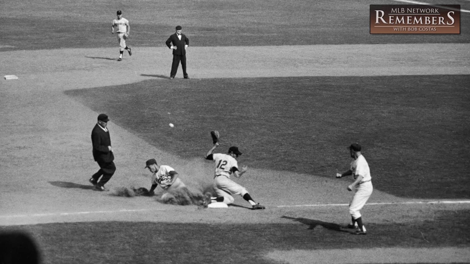 Remembering Maury Wills' stolen base record | 09/23/1962 | MLB.com