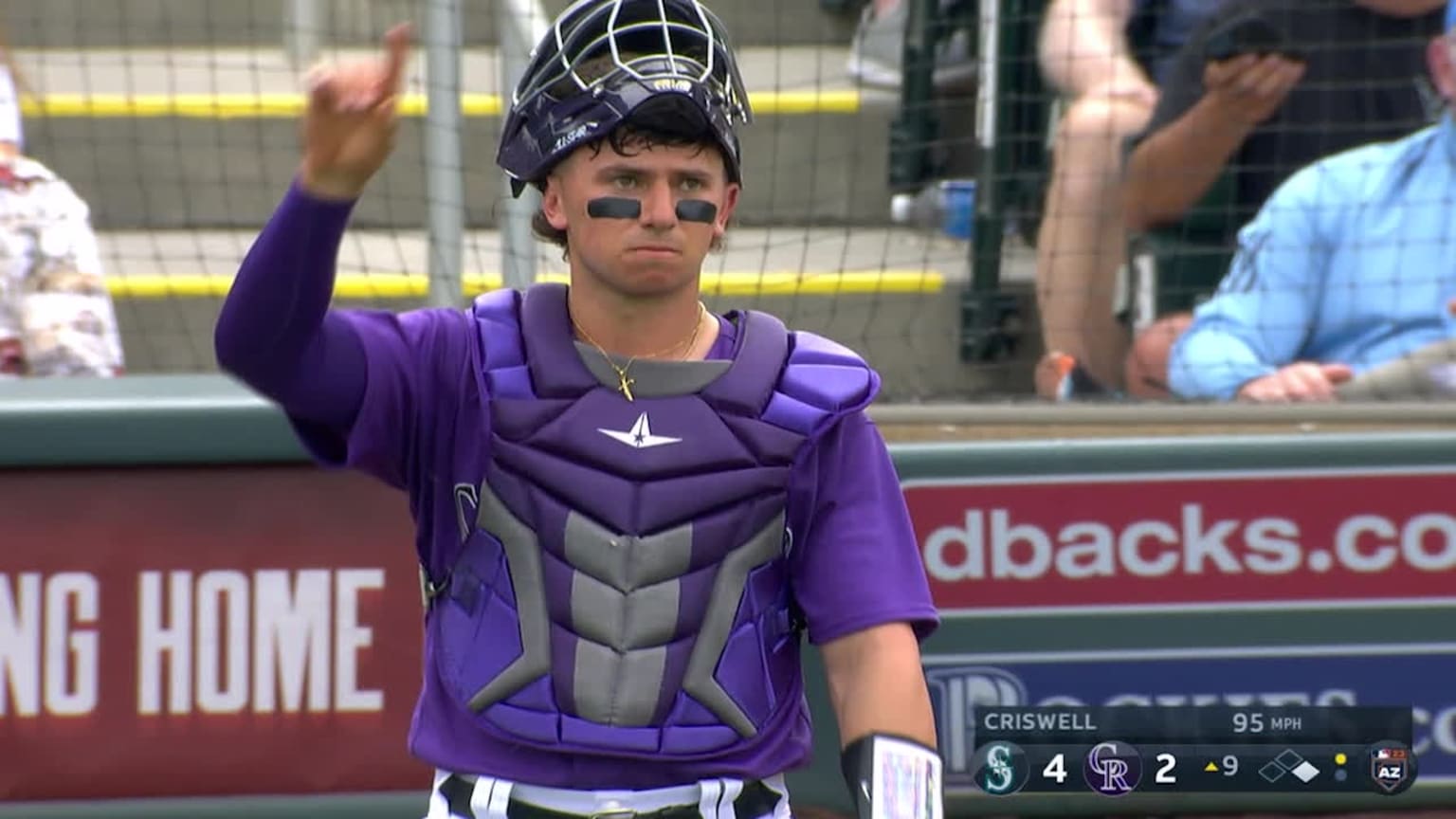 Drew Romo throws out Leonardo Rivas at second base | 03/11/2023 ...