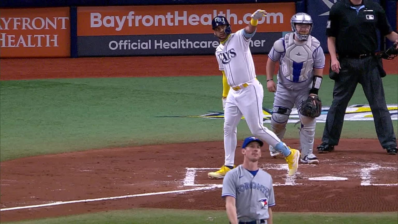 Jose Siri belts a two-run home run to center field | 05/22/2023 | Tampa ...