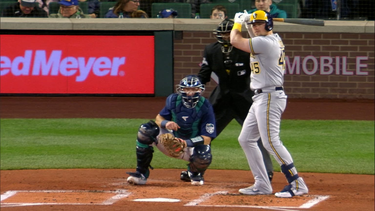 Luke Voit hits an RBI double to left field in the 2nd | 04/17/2023 ...