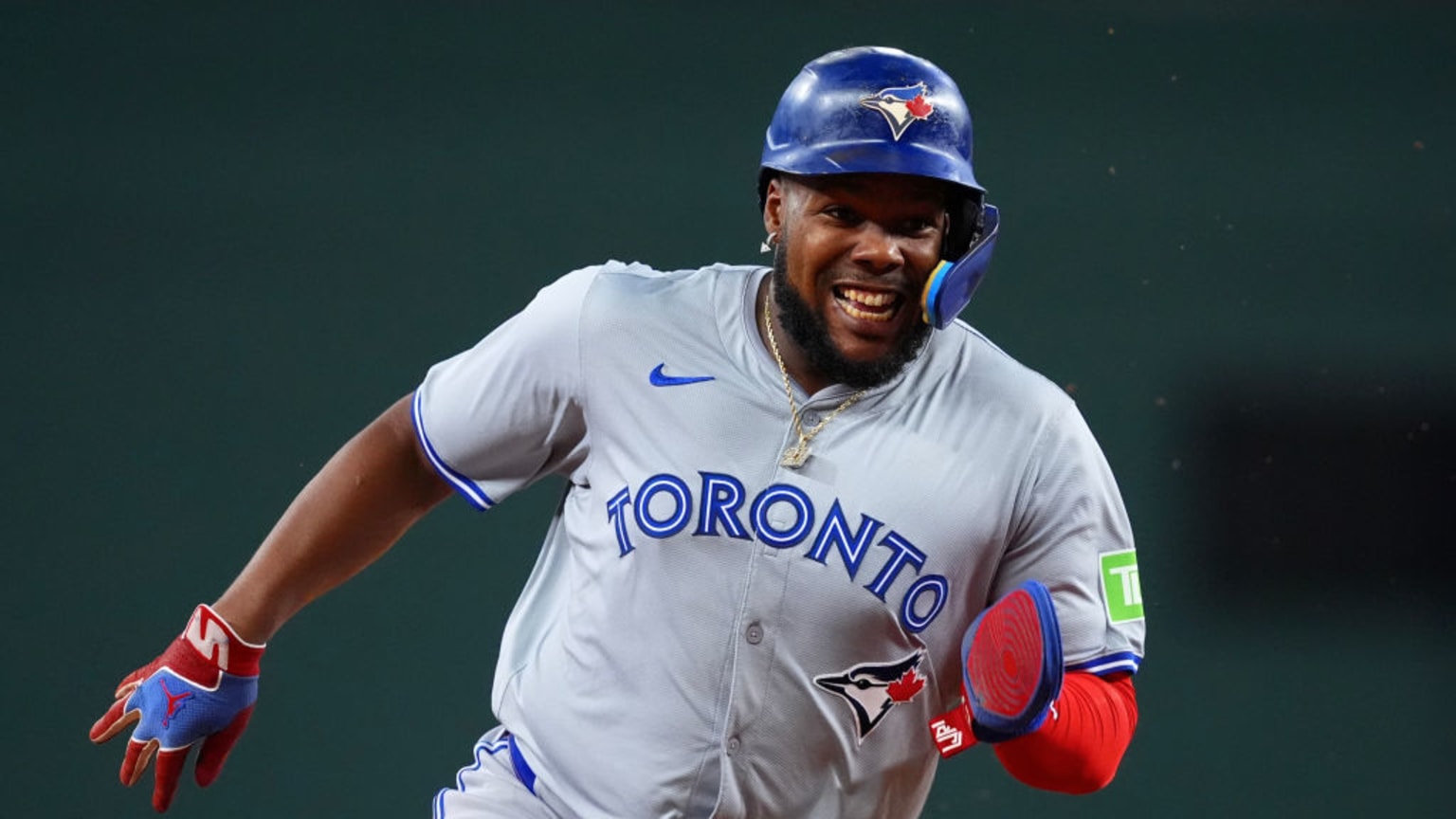 What are Vlad Jr.'s chances of staying in Toronto? | 01/10/2025 | MLB.com