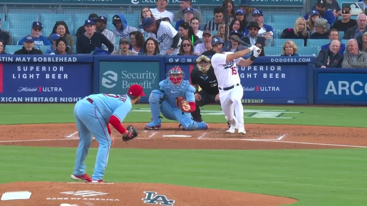 Austin Barnes lines an RBI single to center field | 04/29/2023 | MLB.com