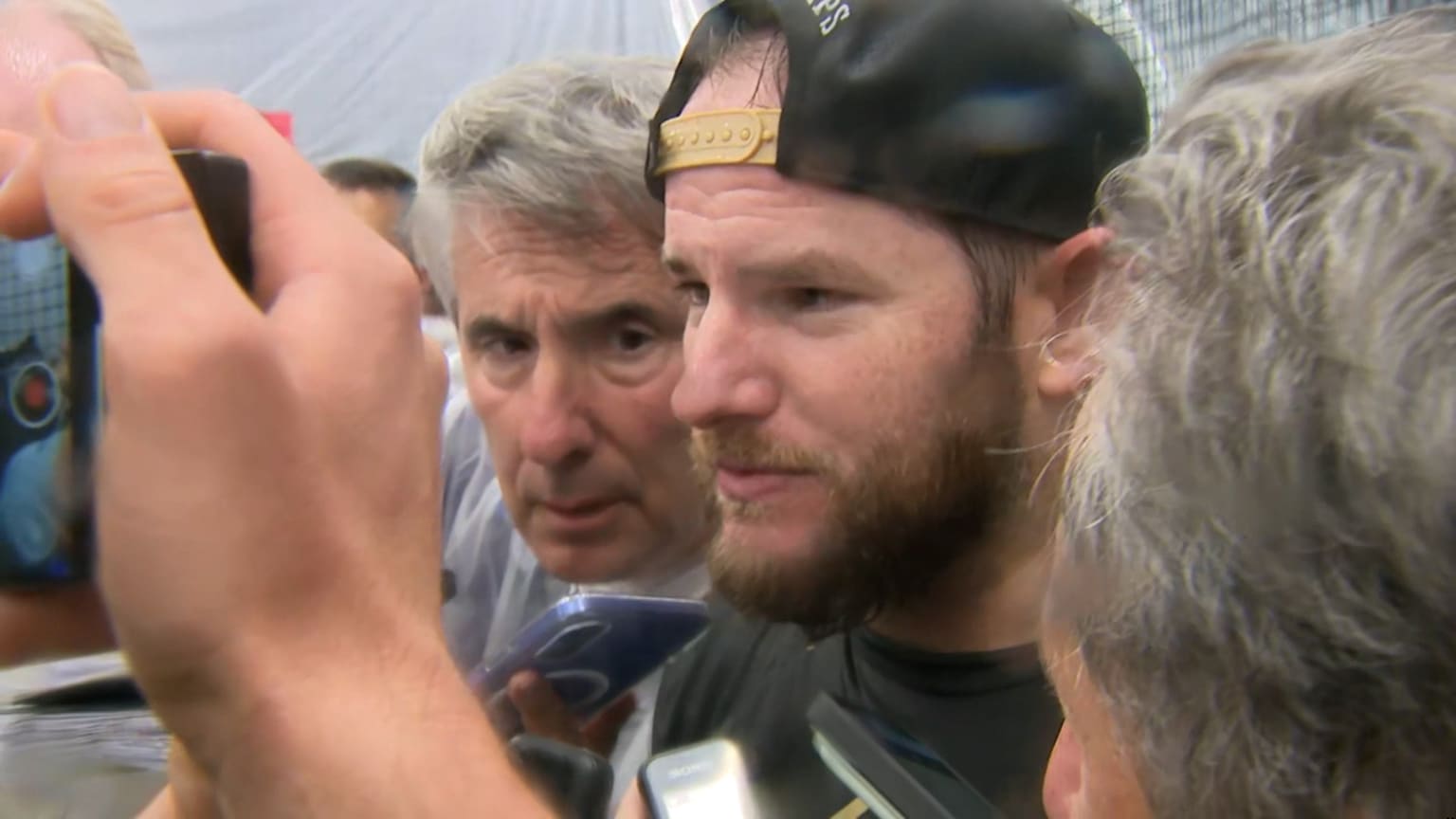 Max Muncy on Dodgers playing well at the right time | 10/17/2025 | MLB.com