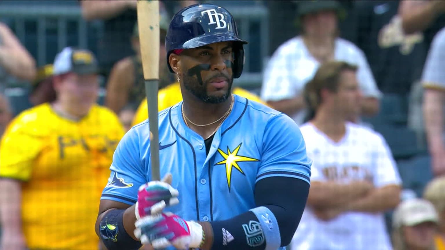 Yandy Díaz's RBI double extends his hitting streak | 06/22/2024 | Tampa ...