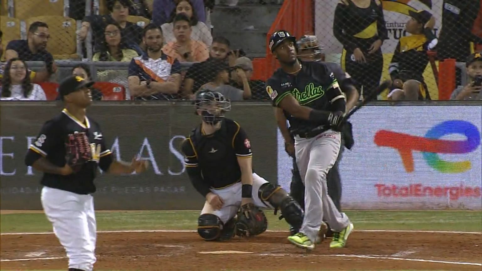 Junior Lake hits solo HR to left in the 6th inning | 01/11/2023 | MLB.com