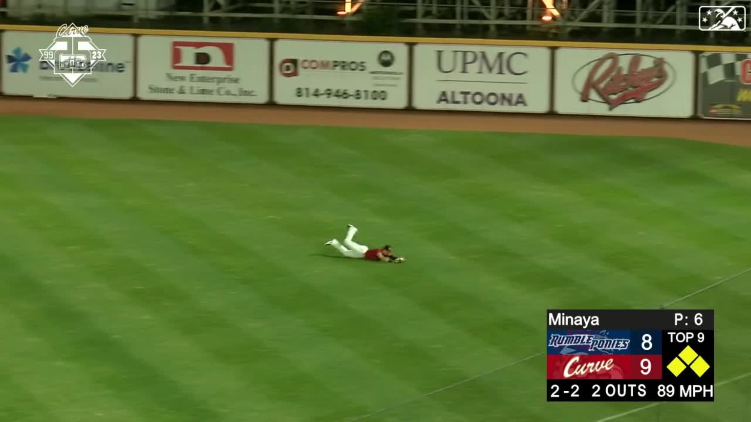 Connor Scott makes a diving catch in the 9th inning | 06/02/2023 | MLB.com