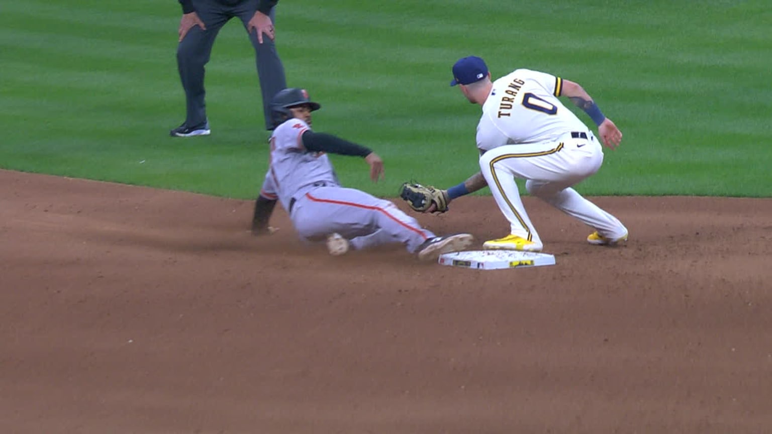 Giants overturn the call at 2nd on Wade Jr.'s steal | 05/25/2023 | MLB.com