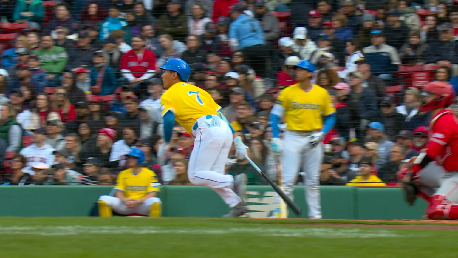 Masataka Yoshida's RBI single | 04/13/2024 | MLB.com
