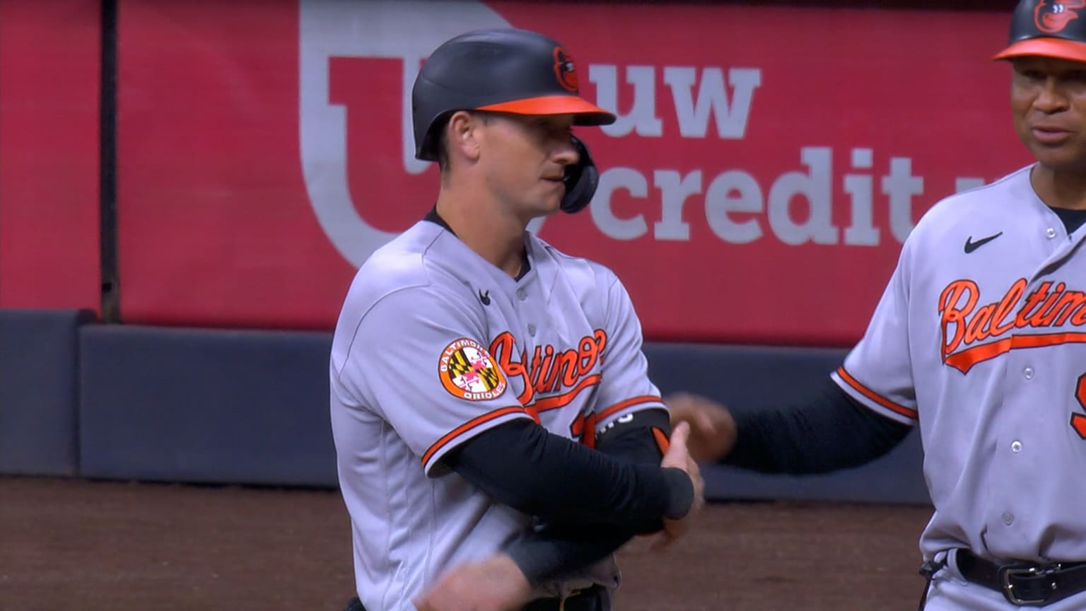 Austin Hays puts the Orioles on the board in the 9th | 06/07/2023 ...