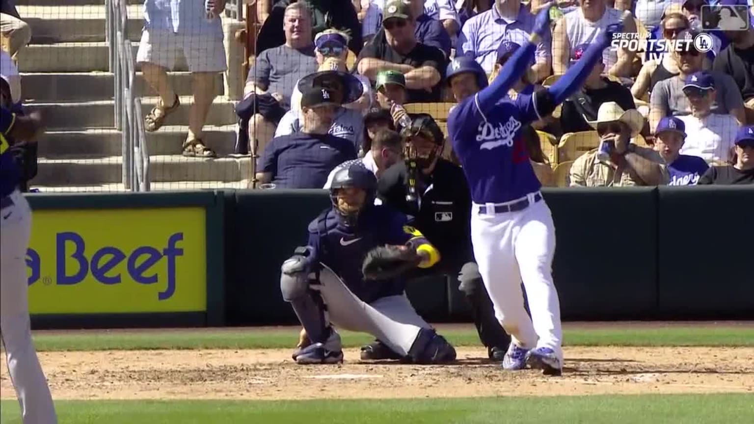 Trayce Thompson hits an RBI double to right field | 03/24/2023 | Los ...