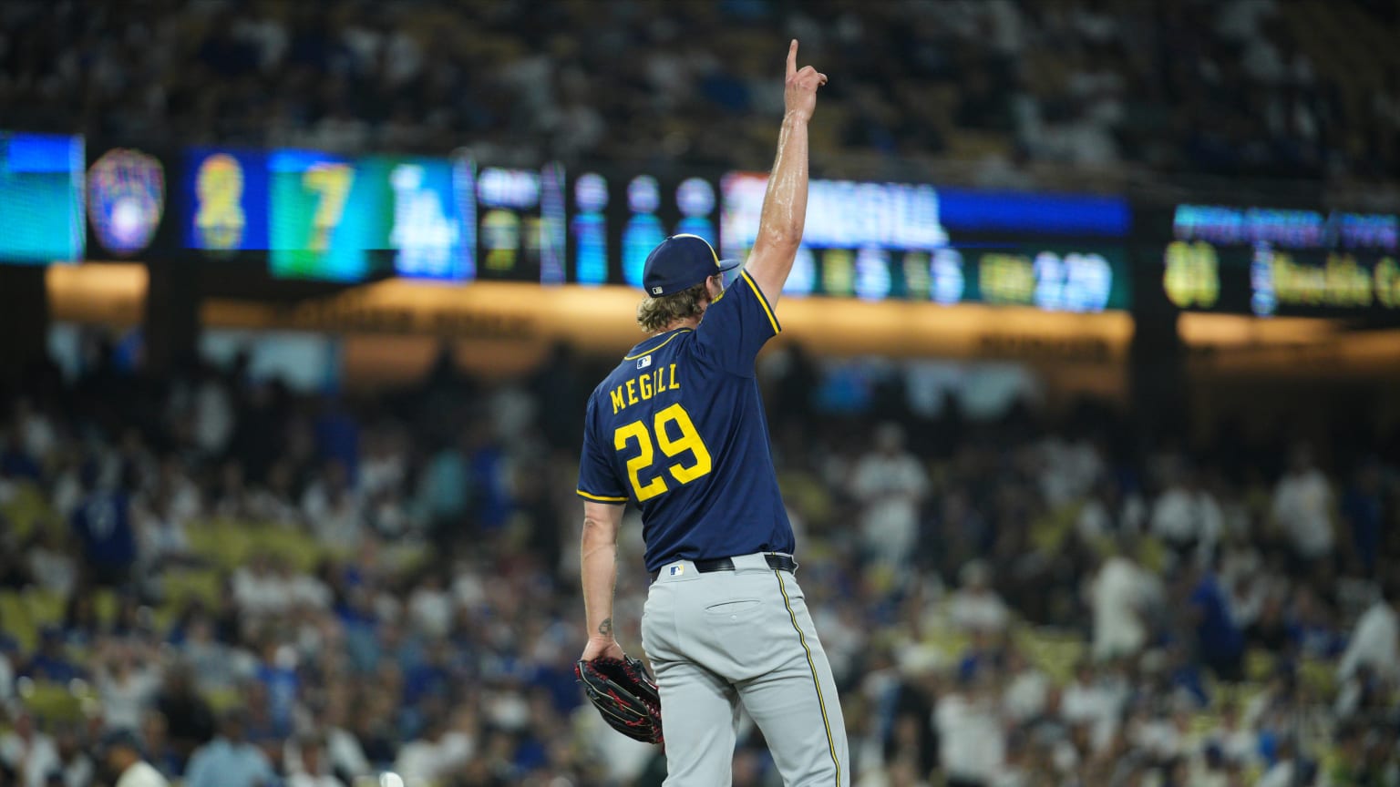 Trevor Megill closes out the Brewers' win | 07/19/2025 | Milwaukee Brewers