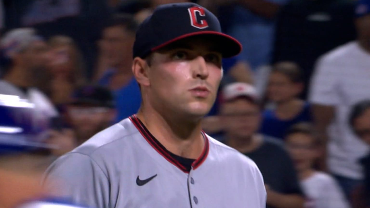 Cade Smith sale de apuros con bases llenas | 04/08/2025 | Los Guardians ...