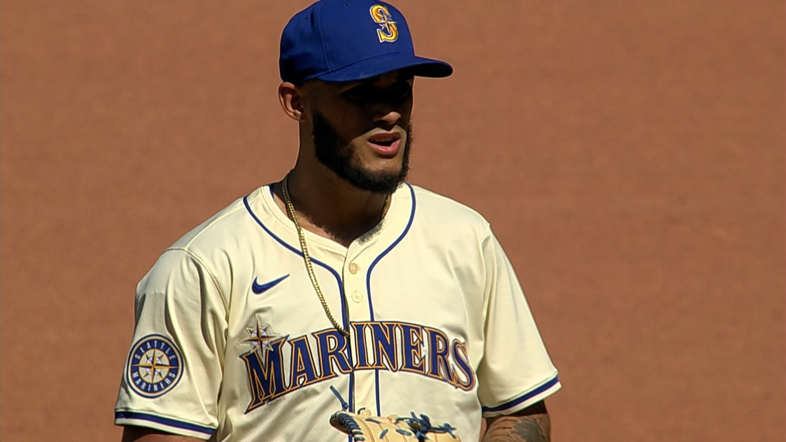 Jonathan Hernández strikes out Austin Hays | 08/04/2024 | Seattle Mariners