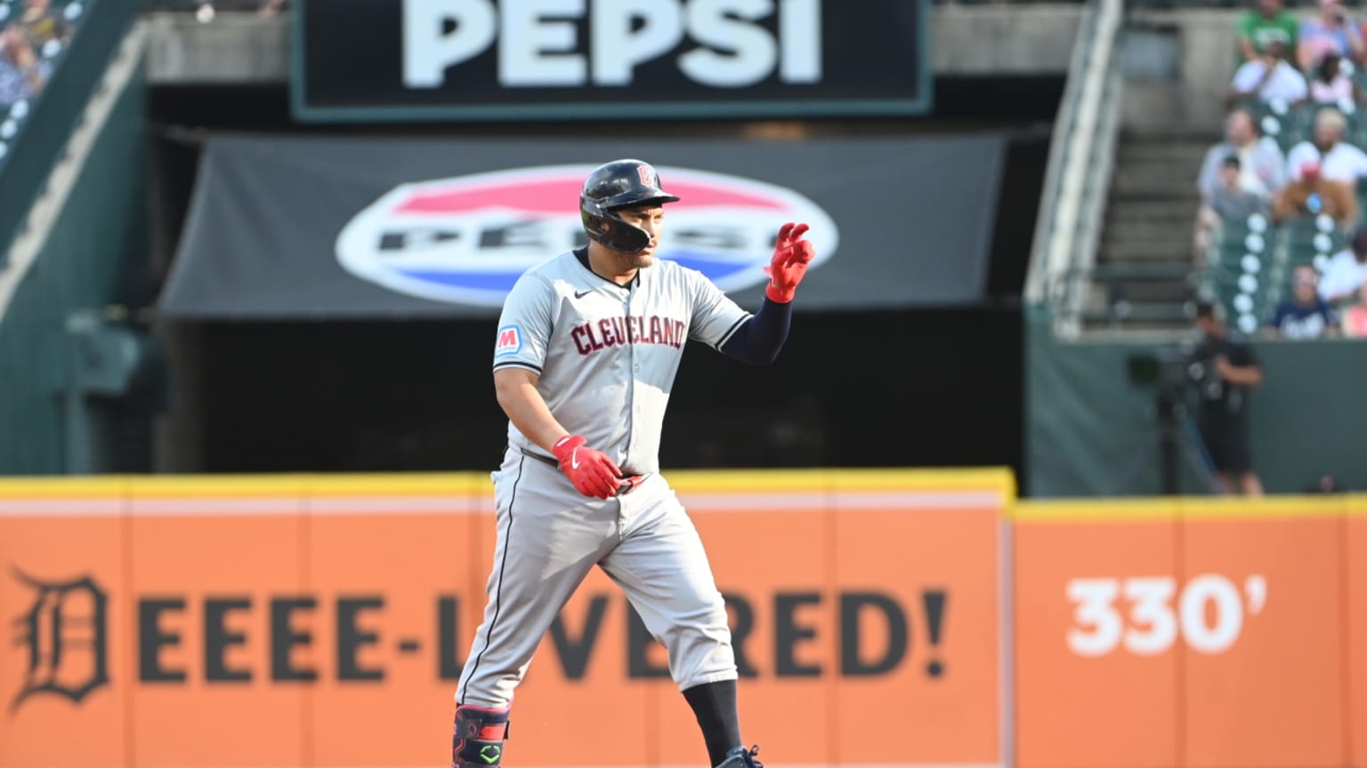 Josh Naylor's RBI single | 07/29/2024 | Cleveland Guardians
