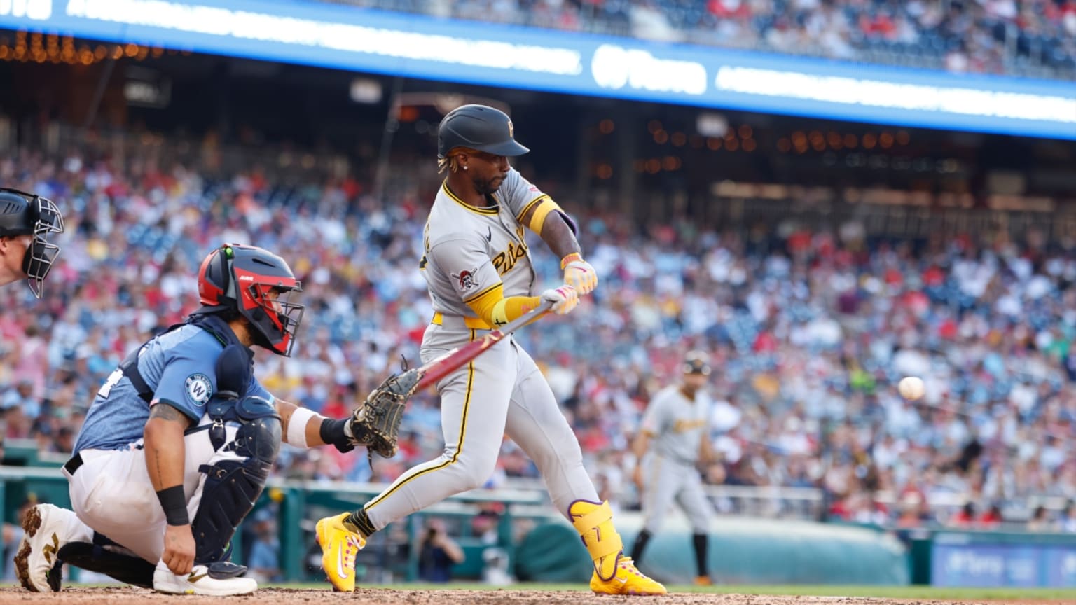 Andrew McCutchen's go-ahead single | 09/13/2025 | MLB.com