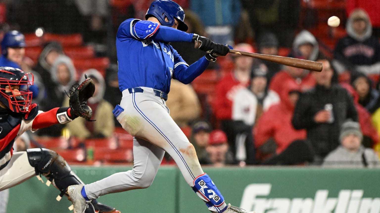 Nathan Lukes loops in an RBI single | 04/07/2025 | MLB.com