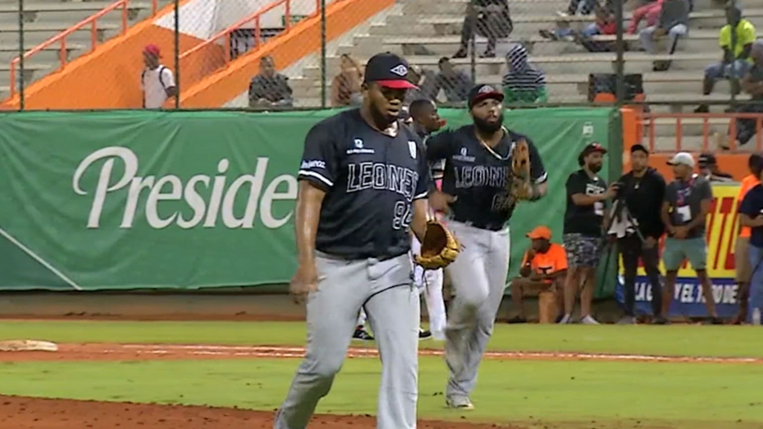 Emmanuel Ramírez poncha a 2 en relevo de 2 entradas | 10/11/2022 | Los ...