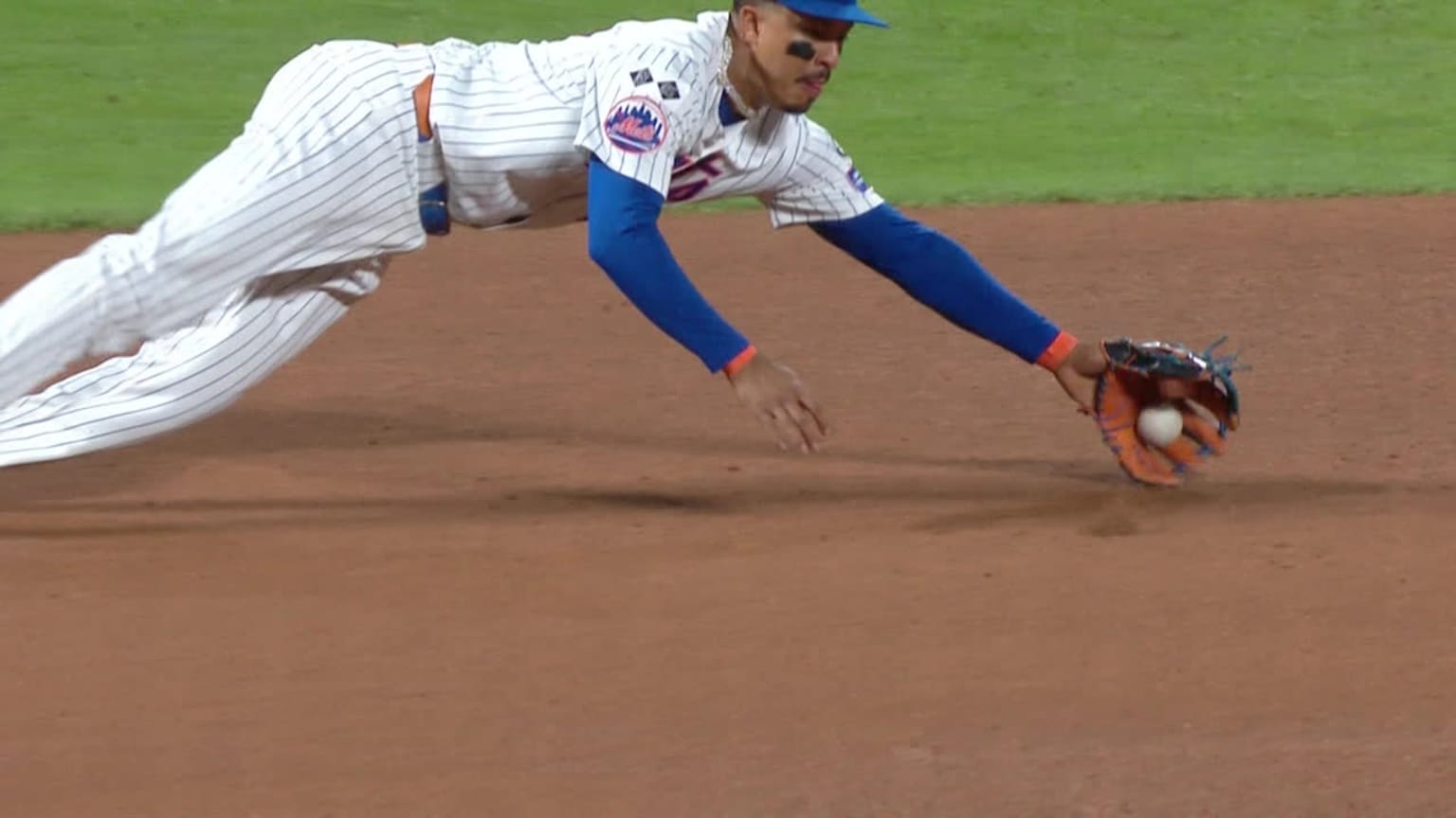 Mark Vientos' diving stop | 08/19/2024 | New York Mets