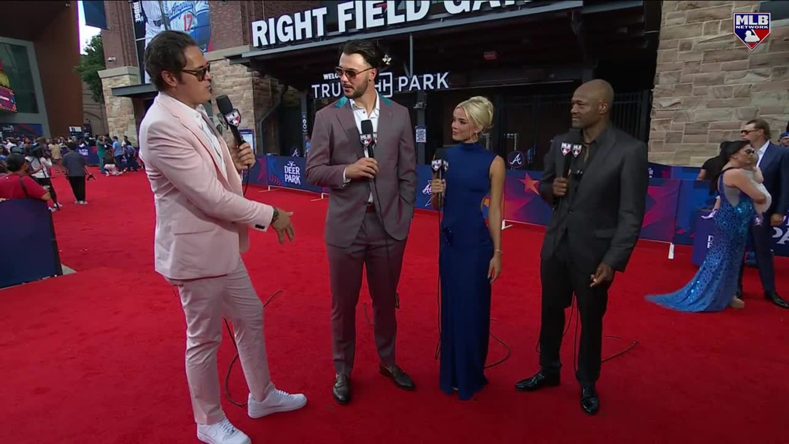 TAP: Skenes & livvy red carpet 2025 | 07/15/2025 | MLB.com