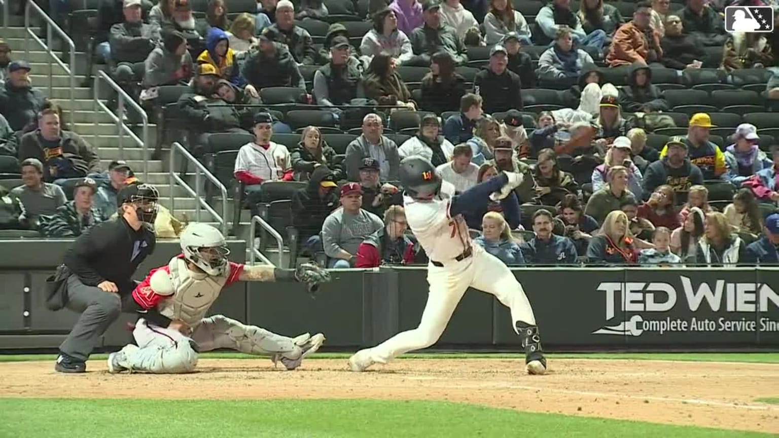 A's prospect Max Muncy earns his first Triple-A hit | 03/30/2024 | MLB.com