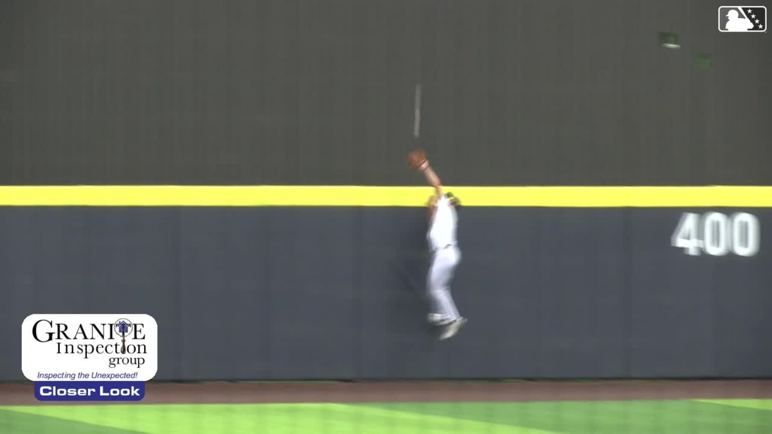 Jace Avina's home run robbery | 08/04/2024 | MLB.com