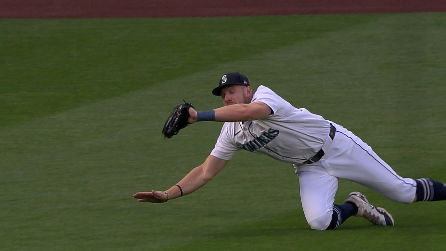 Luke Raley's diving catch | 07/23/2024 | Seattle Mariners