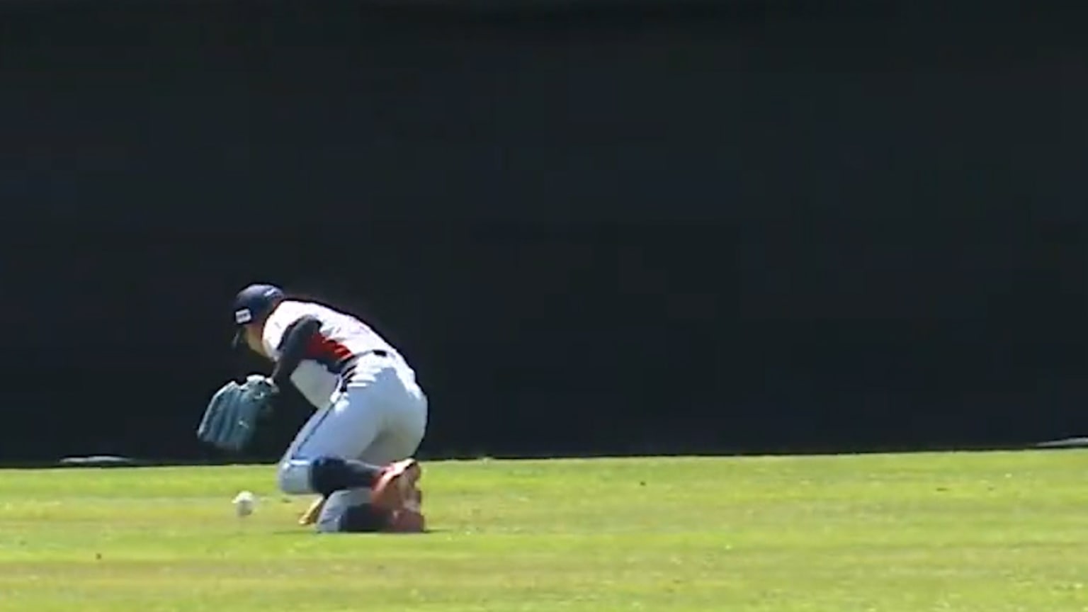 Sarah Edwards laces an RBI double to left-center | 08/10/2023 | MLB.com