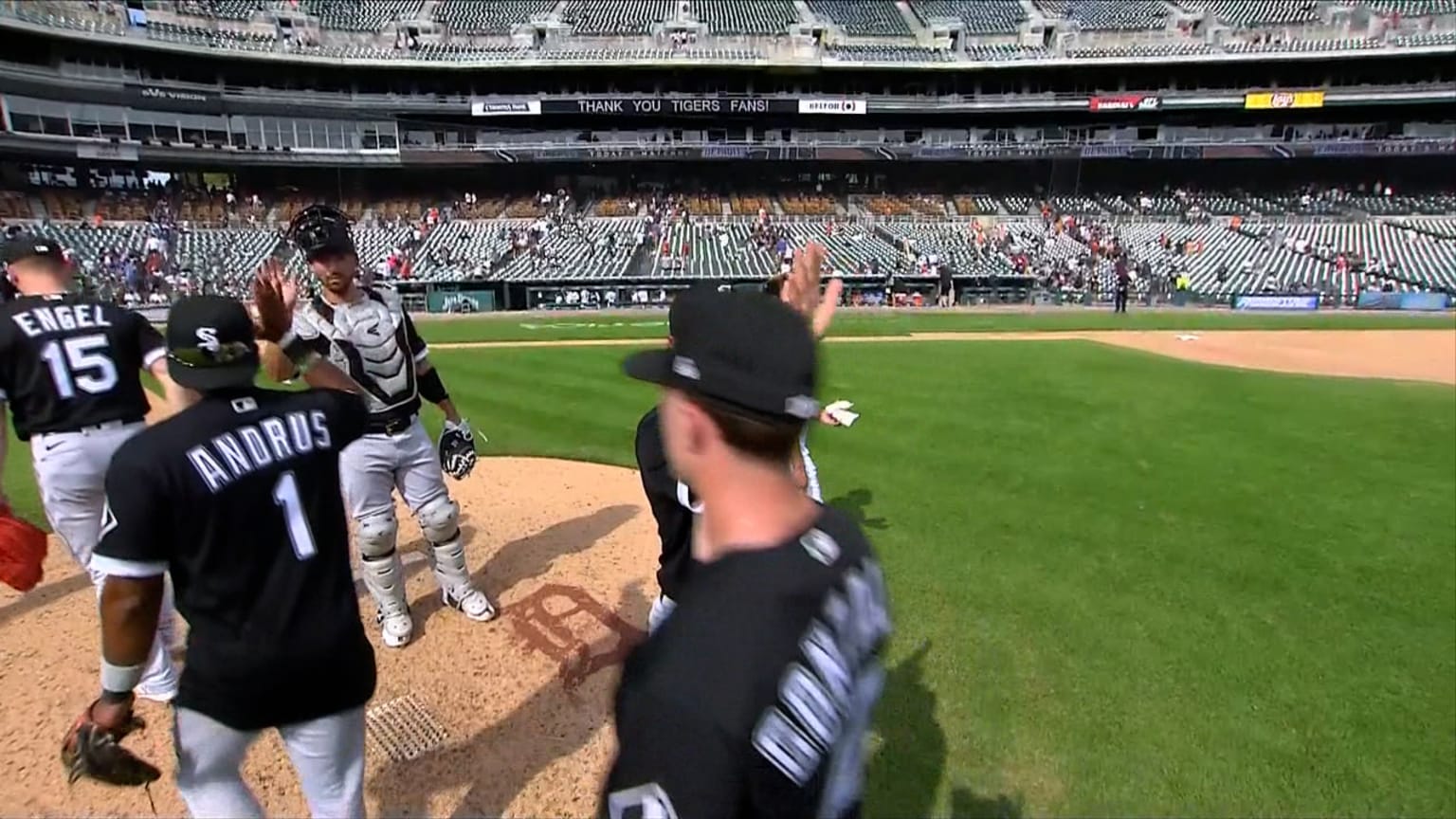 Tanner Banks K's Baddoo to finish off win | 09/18/2022 | Chicago White Sox