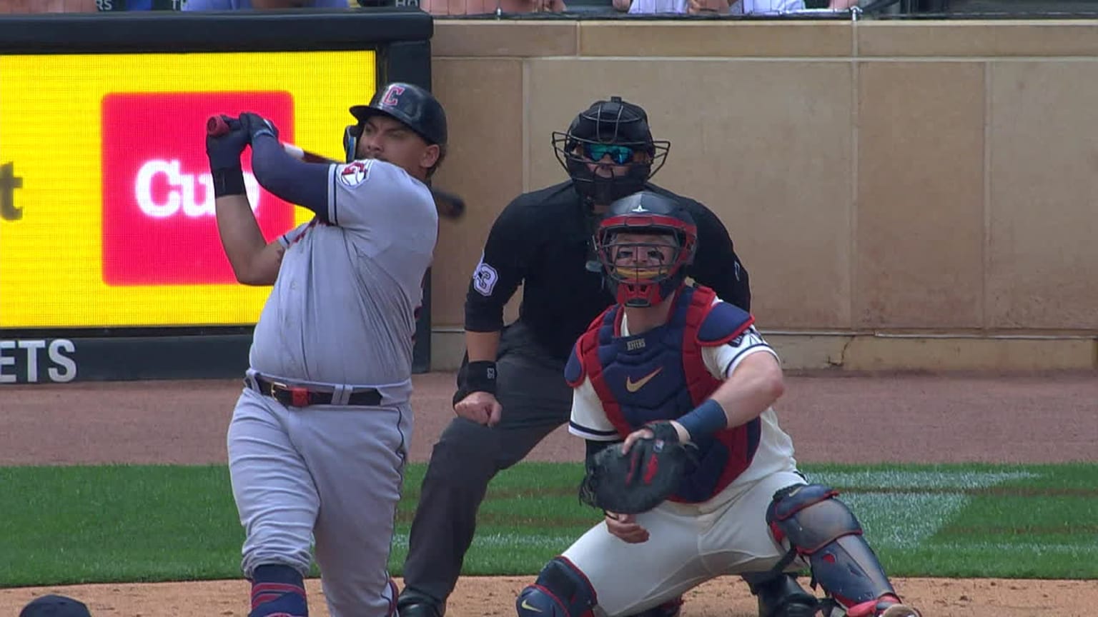 Josh Naylor adelanta a los Guardianes con doble al RF | 04/06/2023 ...