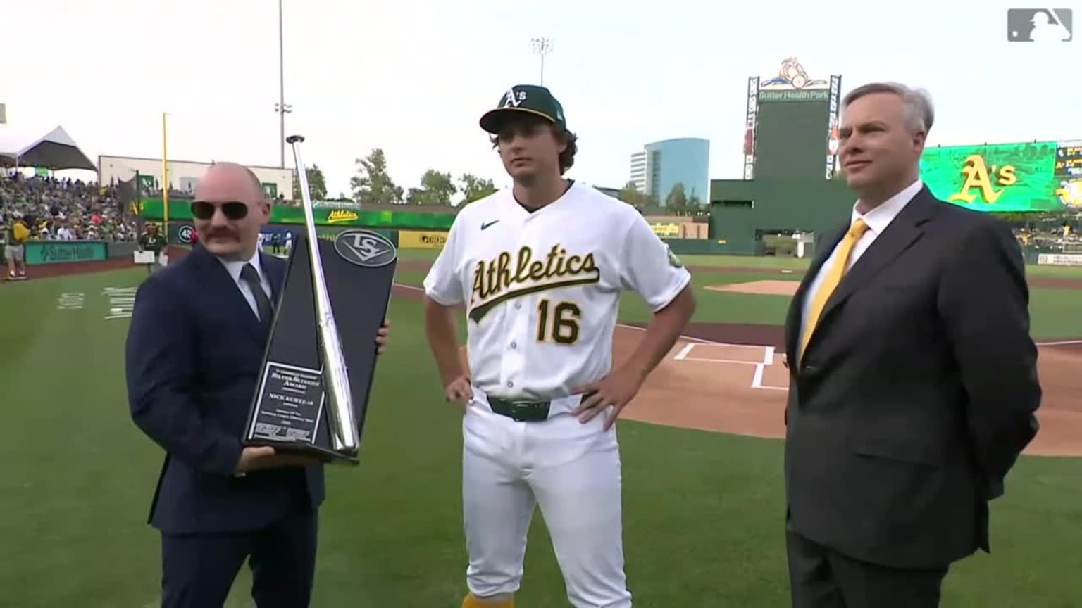 Nick Kurtz receives 2025 Silver Slugger Award | 17/04/2026 | Los Atléticos