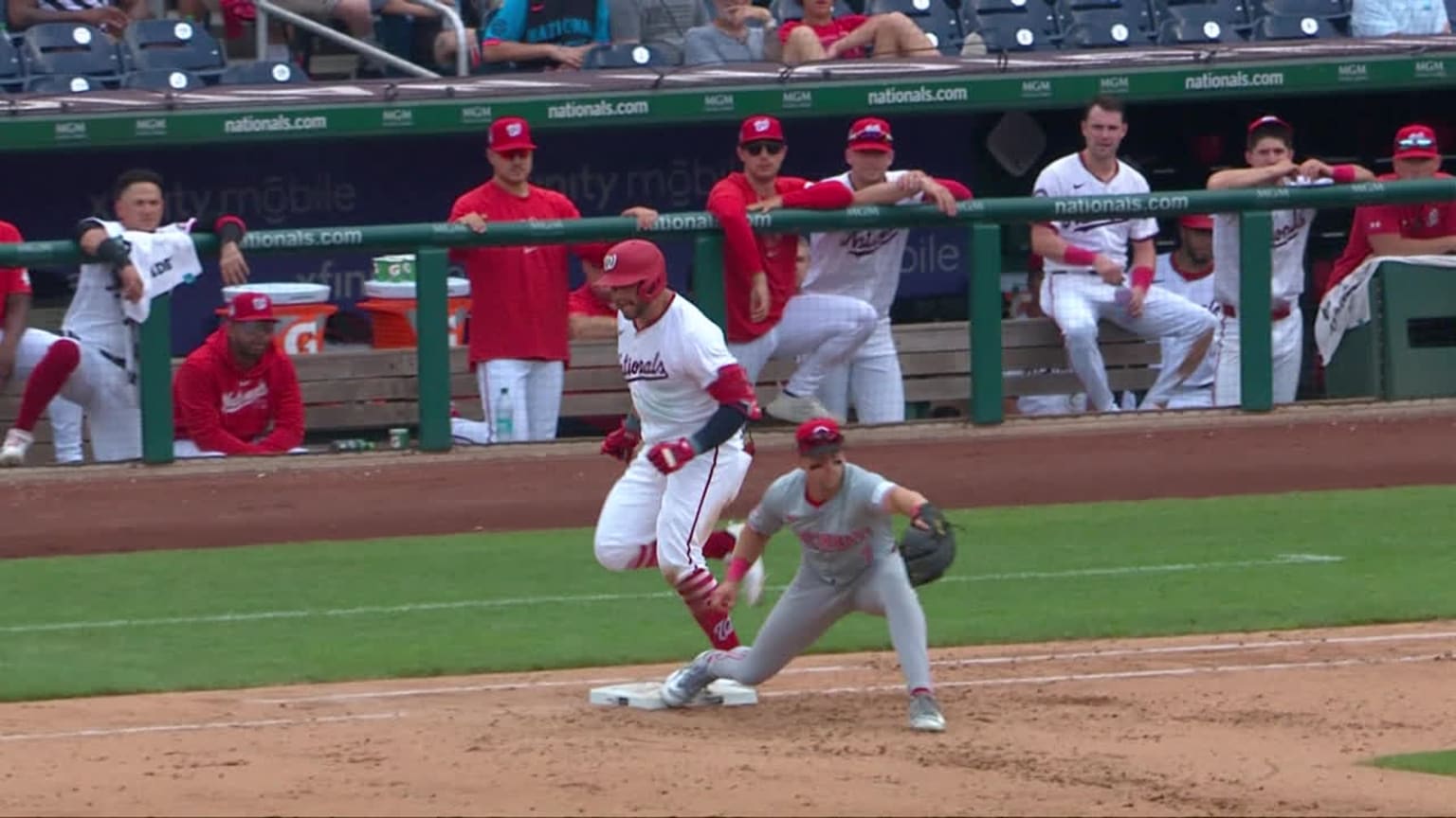 Juan Yepez is safe at first after review | 07/21/2024 | Cincinnati Reds