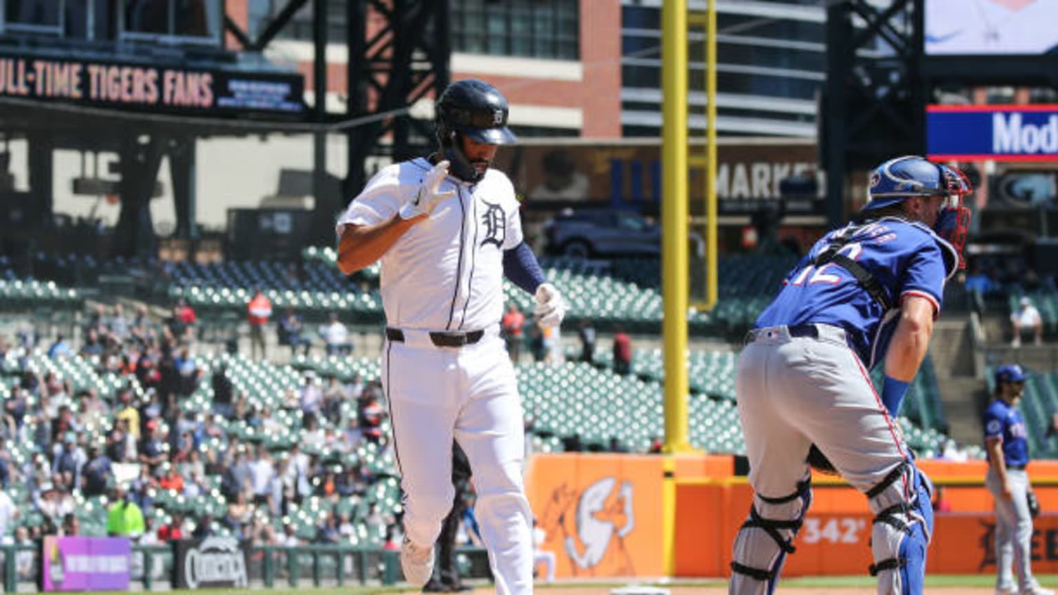 Riley Greene scores on an error | 04/16/2024 | Detroit Tigers