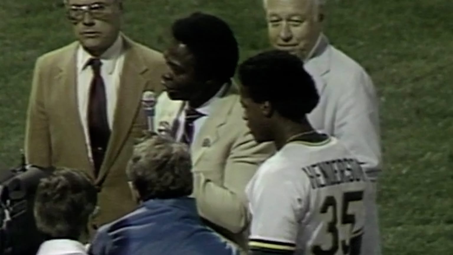 Rickey Henderson's record-breaking steal | 09/20/2024 | MLB.com