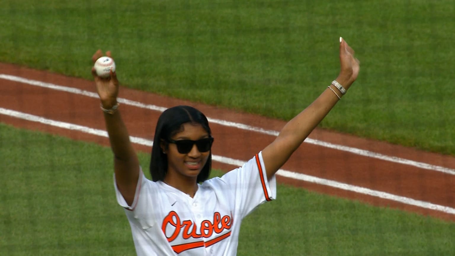 Angel Reese throws out the first pitch of the game | 07/18/2023 ...