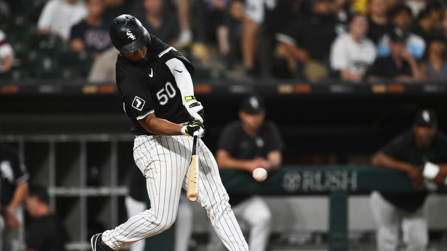 Lenyn Sosa plates Luis Robert Jr. with a single | 08/28/2024 | Chicago ...