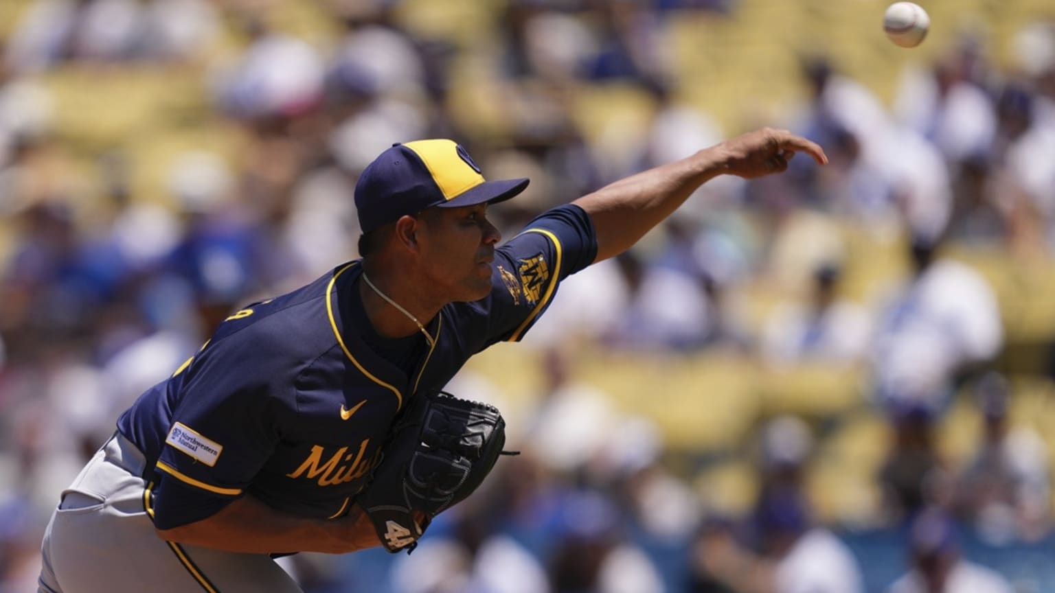 Jose Quintana strikes out Mookie Betts | 07/20/2025 | Milwaukee Brewers