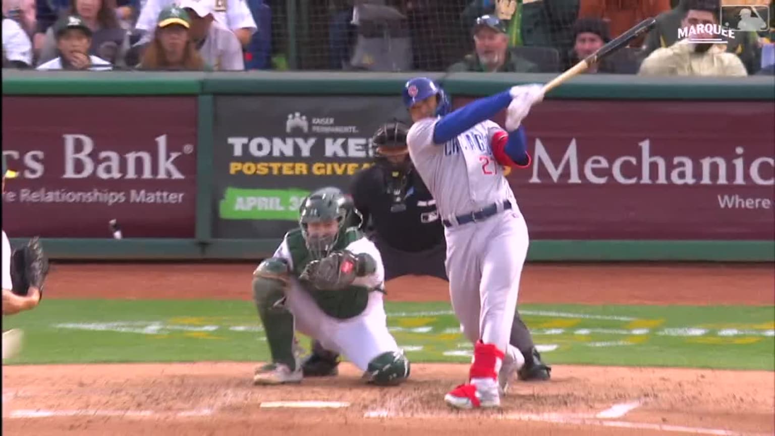 Seiya Suzuki hits a hard RBI single to left field | 04/17/2023 ...