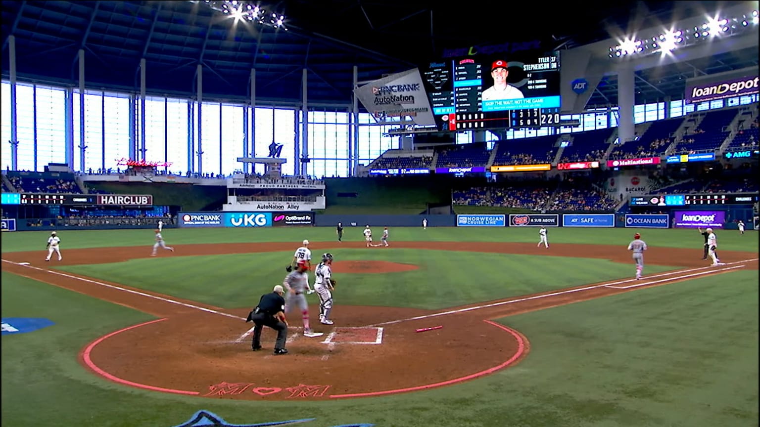 Stephenson's RBI groundout gives the Reds a 1-0 lead | 05/14/2023 ...