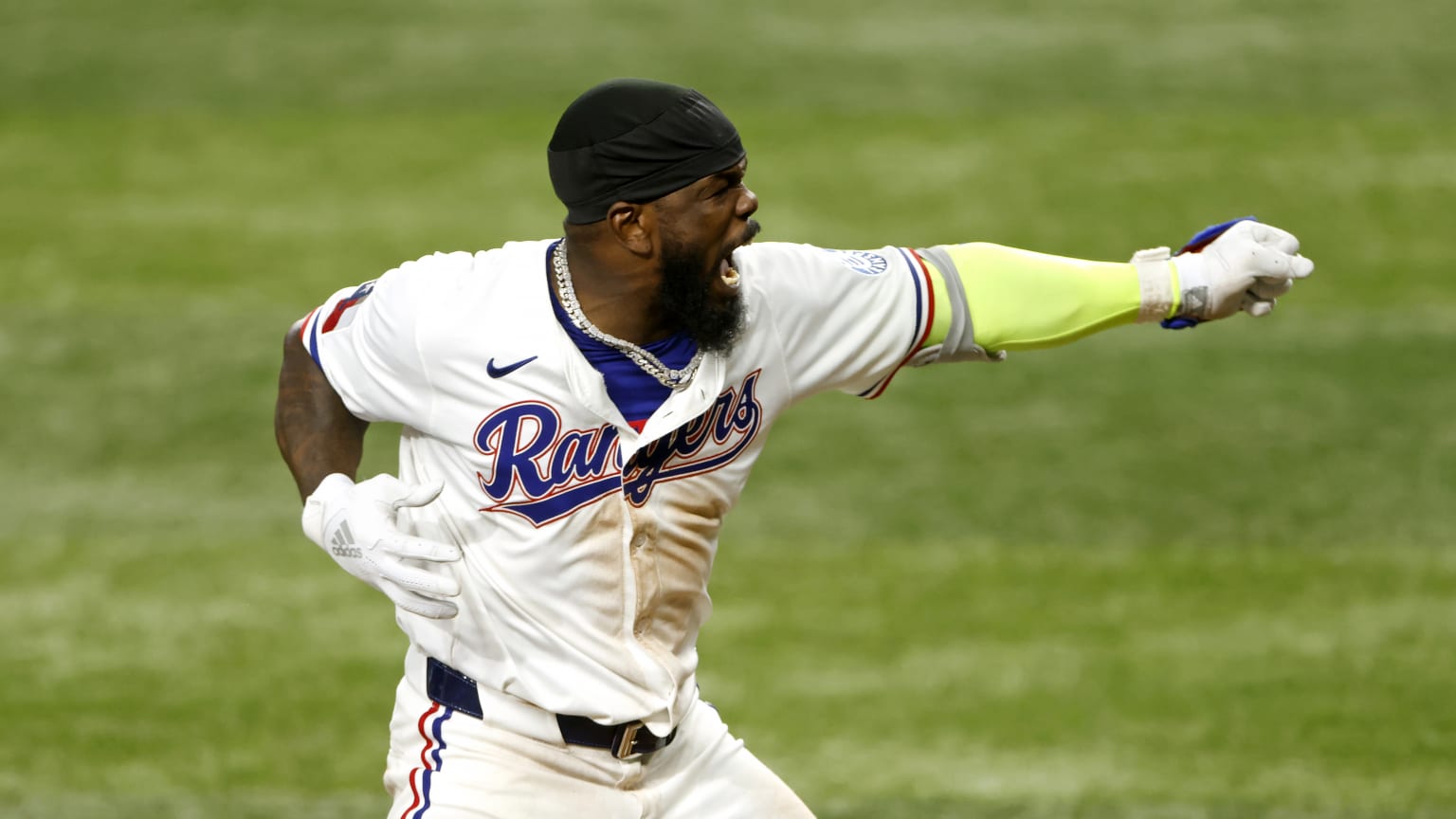 Adolis García's walk-off two-run home run (4) | 04/19/2025 | MLB.com