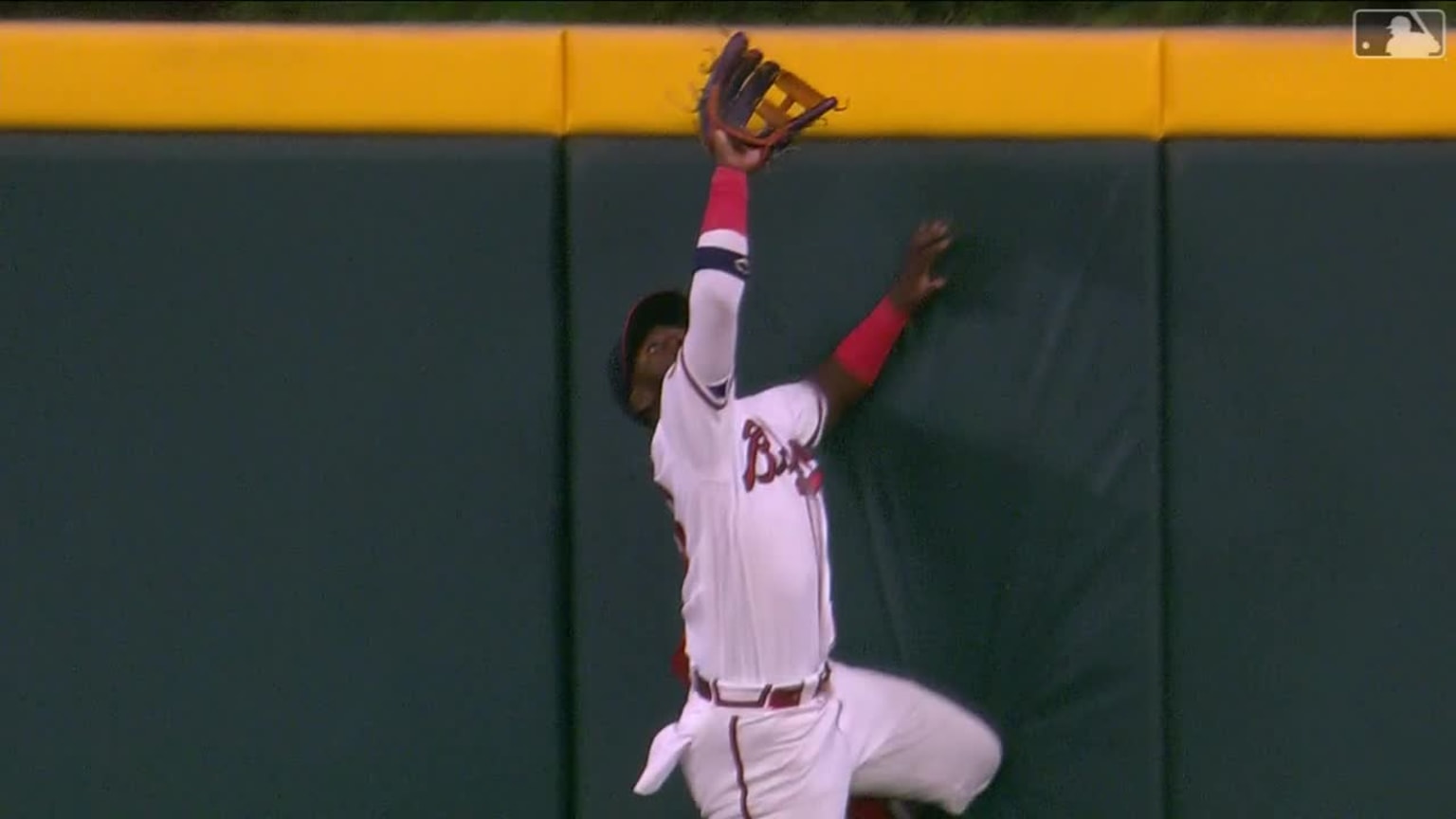 Michael Harris II robs Ohtani of an extra-base hit | 07/31/2023 ...