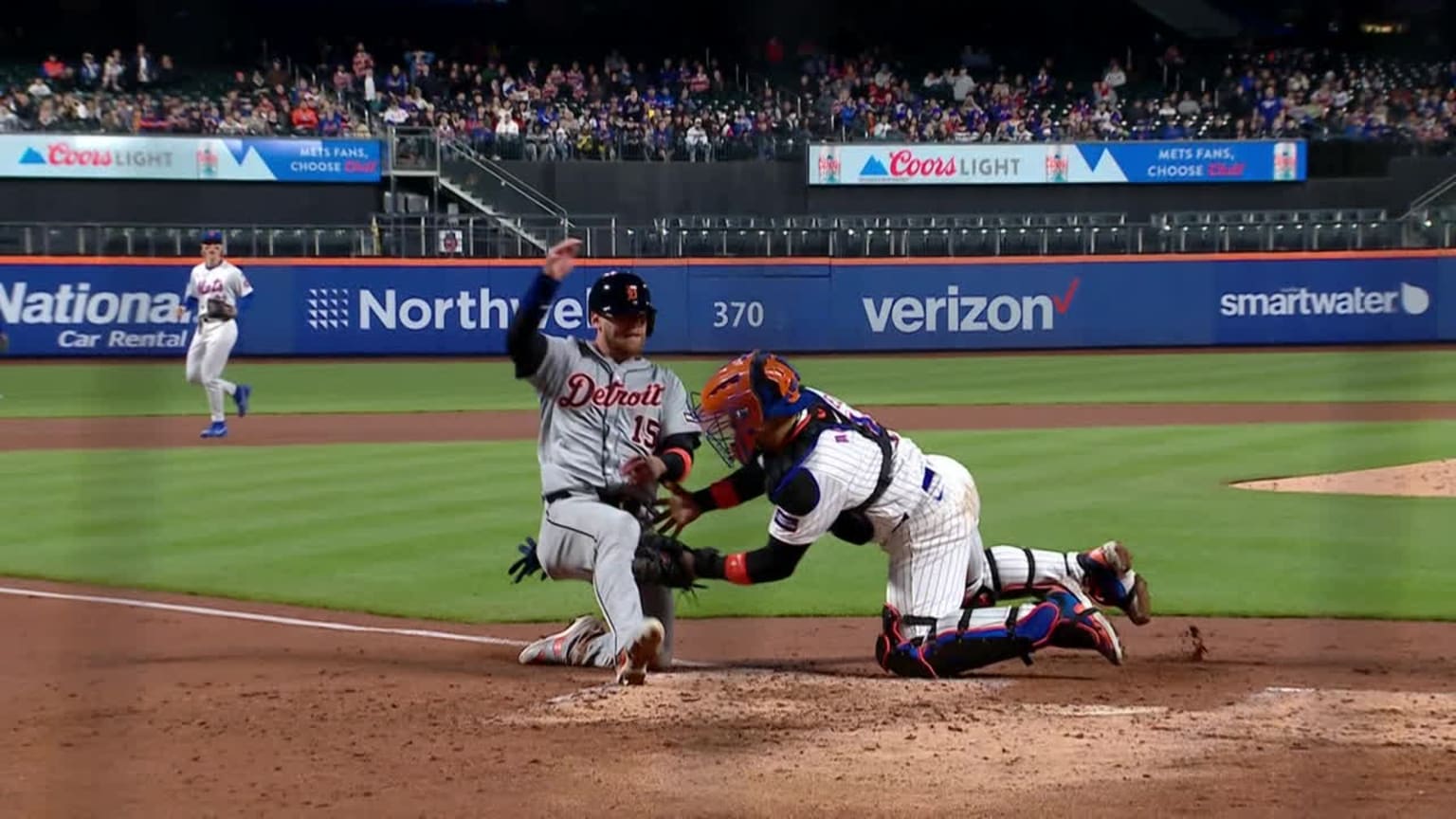 Brandon Nimmo throws out Carson Kelly at the plate | 04/01/2024 | MLB.com