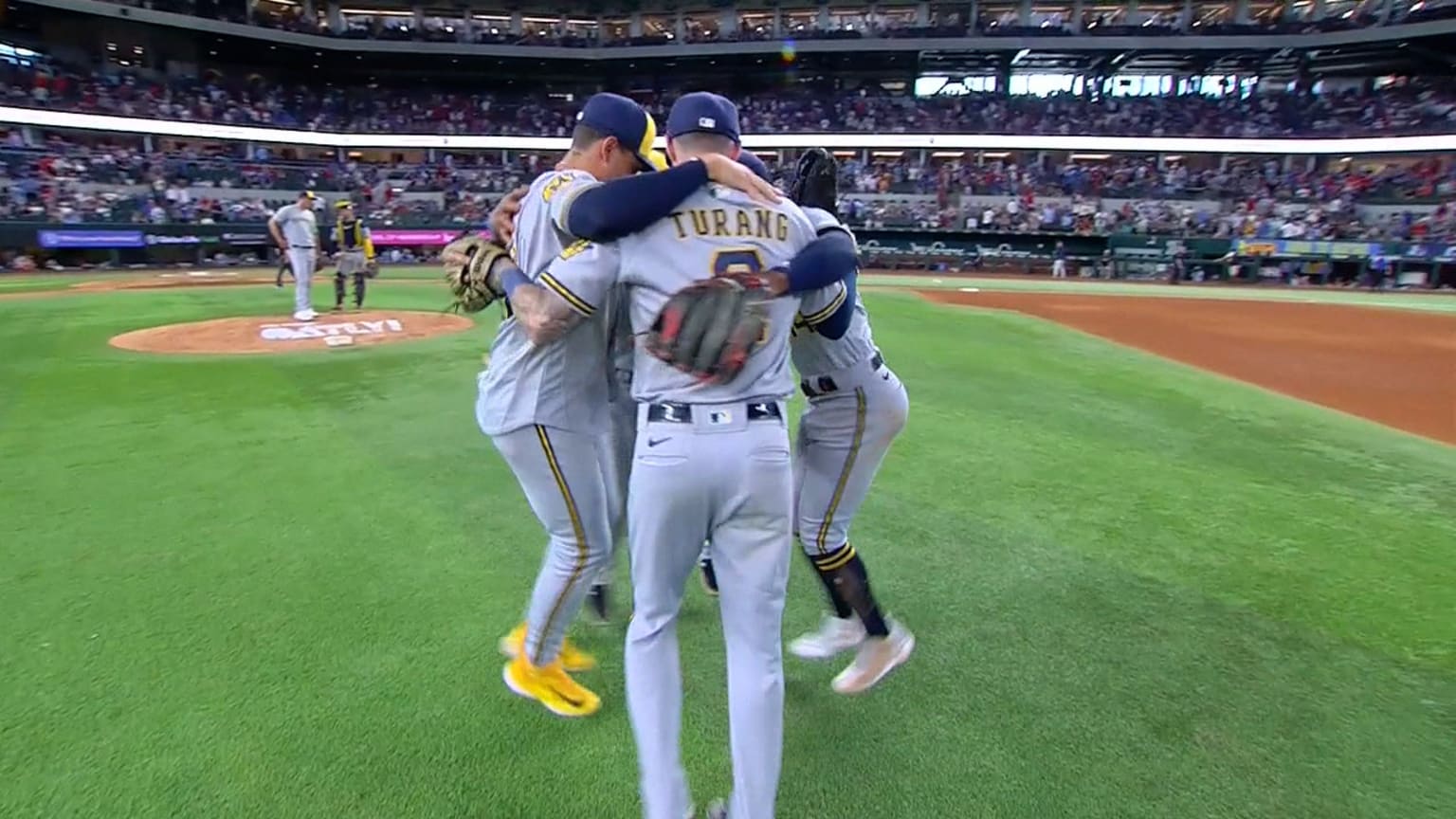 Trevor Megill gets the final out in Brewers' 6-1 win | 08/19/2023 | MLB.com