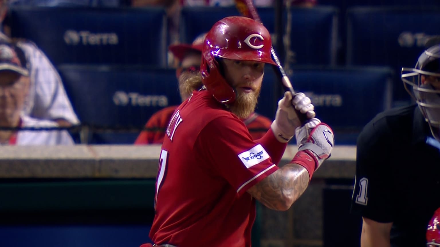 Fraley bloops an RBI single to shallow left field | 07/05/2023 ...