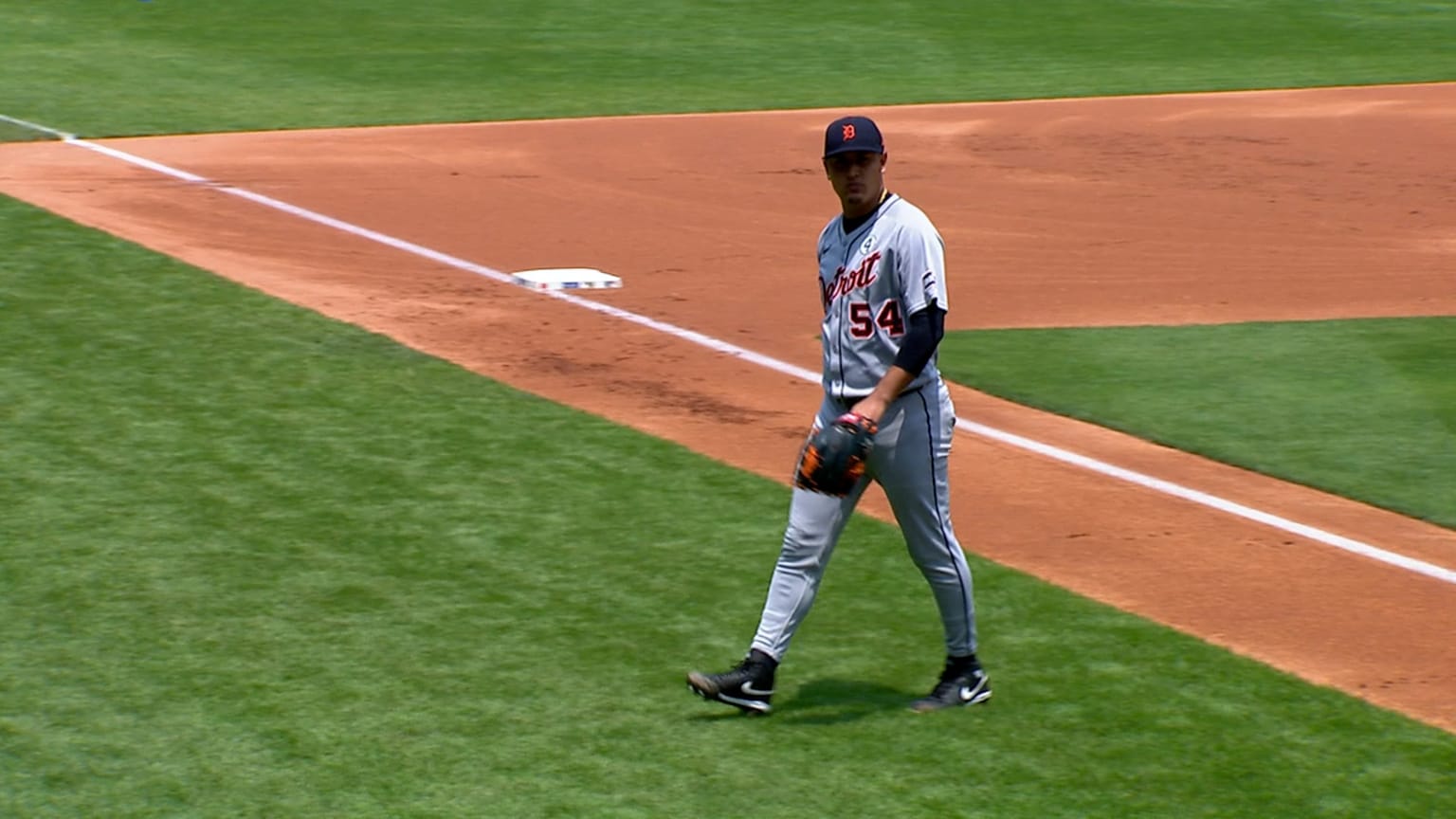 Keider Montero escapes a bases-loaded jam | 06/01/2025 | Detroit Tigers