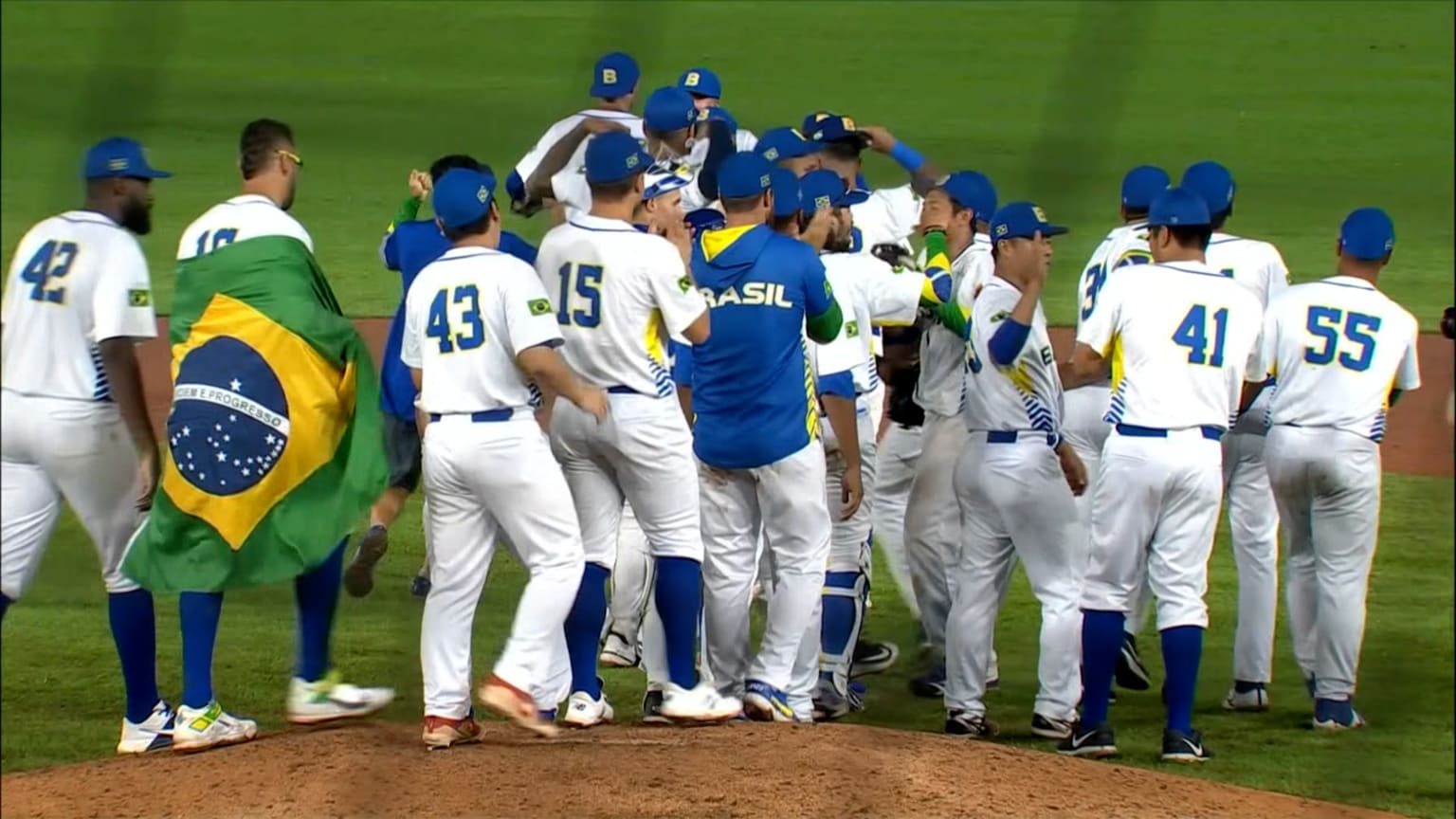Reginatto, strong pitching leads Brazil to 4-1 win | 10/01/2022 | MLB.com