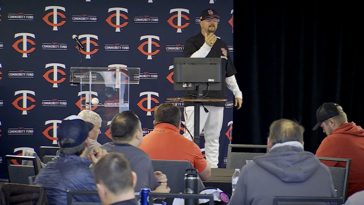 Todd Fitzgerald discusses Bunt Defense with Pickoffs | 02/04/2025 | MLB.com