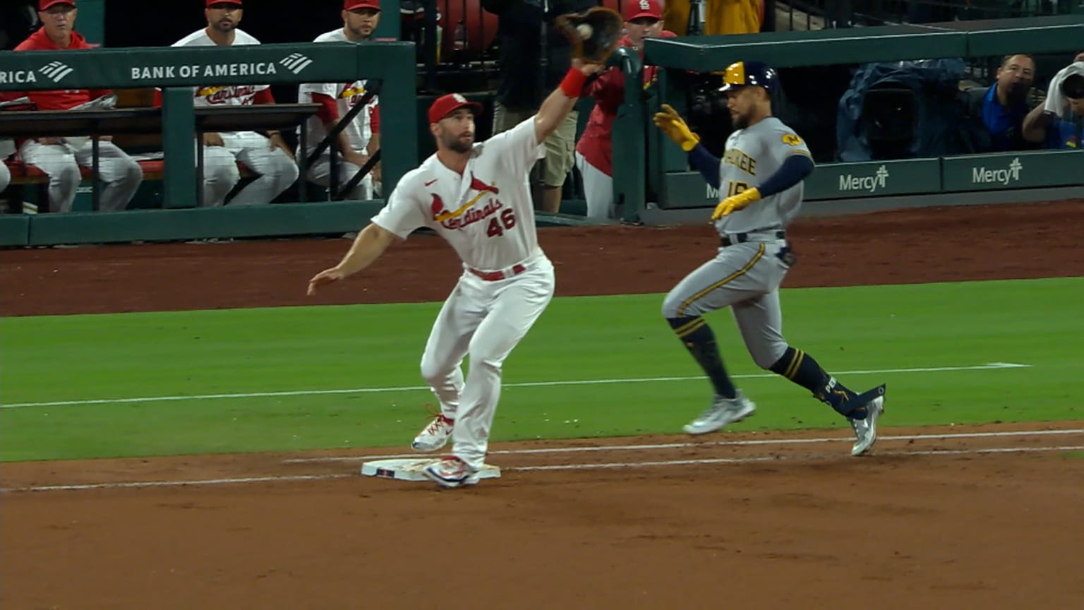 José Fermín makes a sensational diving stop | 09/20/2023 | St. Louis ...