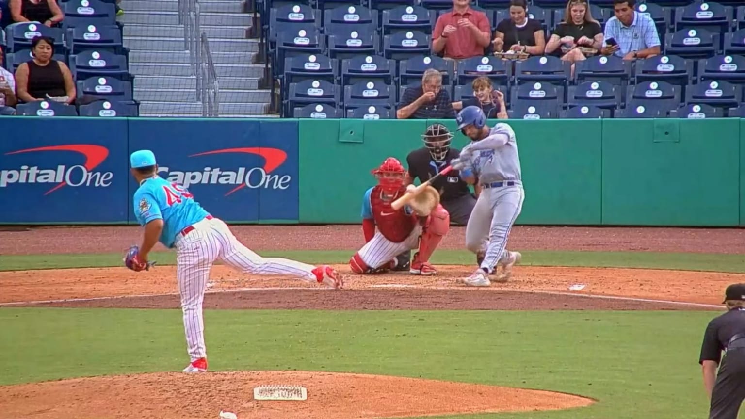 Edward Duran's four-hit game | 08/24/2024 | Toronto Blue Jays